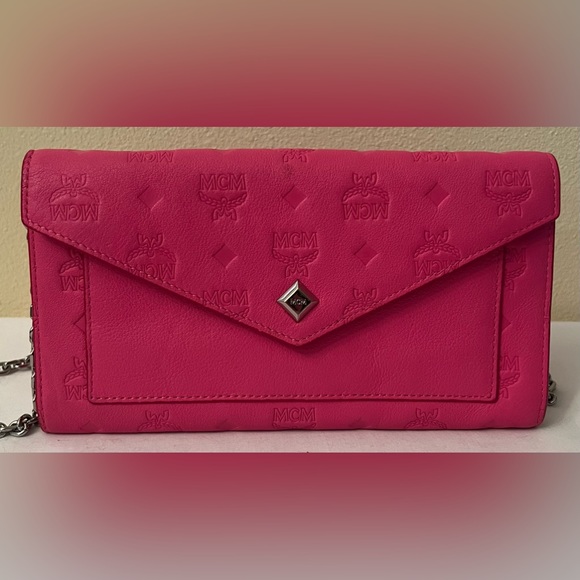 MCM | Bags | Authenticated Mcm Pink Envelope Chain Crossbody Wallet Euc ...